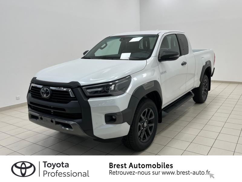 Toyota Hilux 2.8 D-4D X-Tra Cabine Invincible 4WD BVA RC21 d’occasion à Brest – Toyota ...