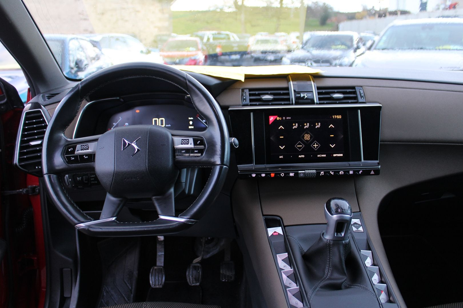 Ds DS 7 CROSSBACK SO CHIC 1L5 BLUEHDI 130 BOITE 6V CAMÉRA GPS MÉDIA USB ...