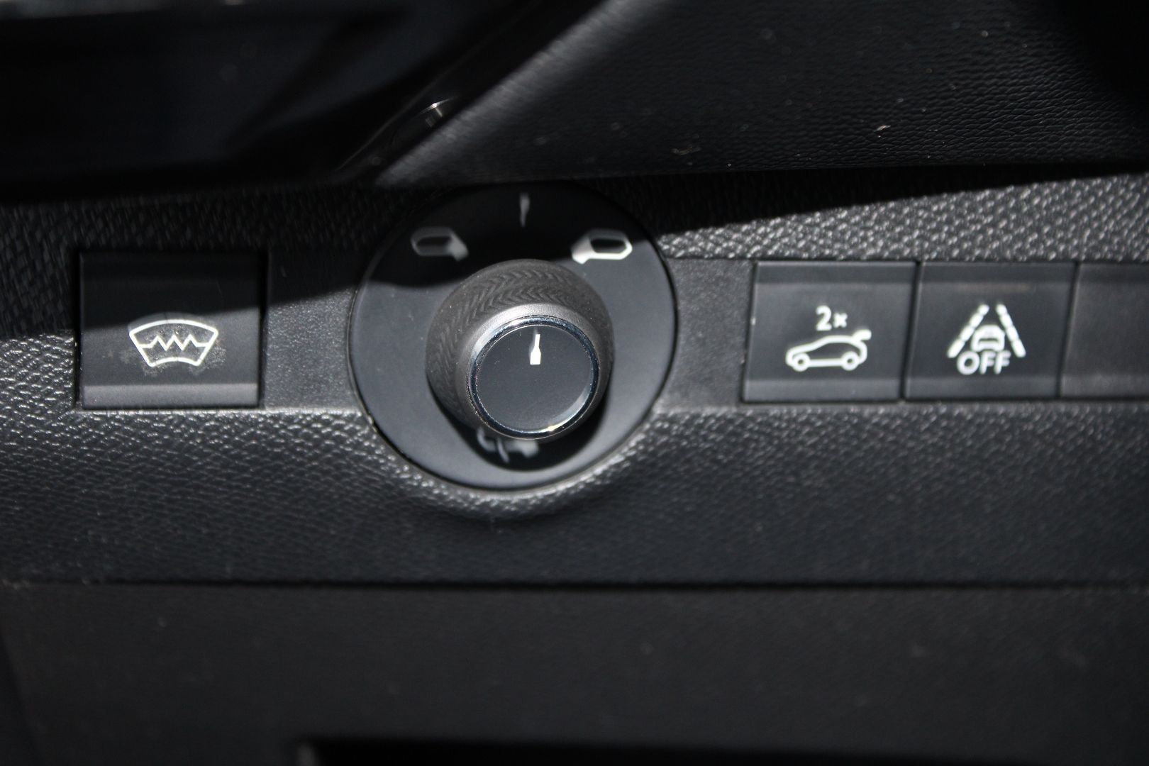 Ds DS 7 CROSSBACK SO CHIC 1L5 BLUEHDI 130 BOITE 6V CAMÉRA GPS MÉDIA USB ...